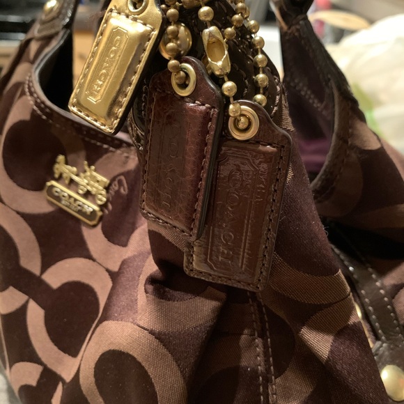 Coach | Bags | Coach Signature Madison Op Art Maggie Shoulder | Poshmark